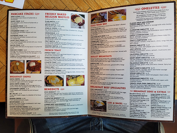 The menu at Heidi's isn't just a list of options—it's a roadmap to breakfast nirvana with detours through pancake heaven.