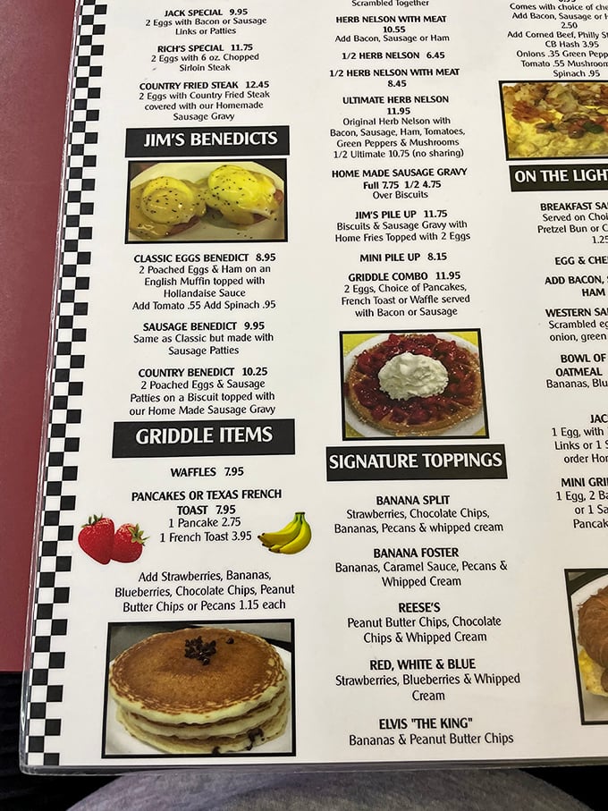 The menu reads like a love letter to breakfast classics—those Benedicts aren't just food, they're morning masterpieces waiting to happen.