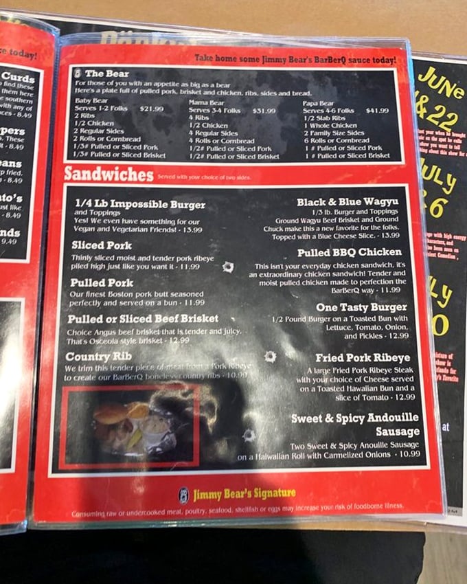 This menu reads like BBQ poetry—from family-sized "Bear" platters to sandwiches that make vegetarians question their life choices.