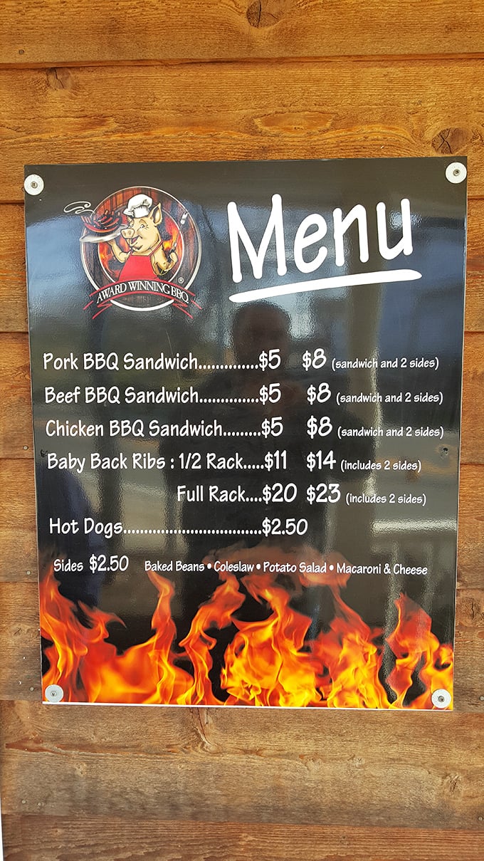 The menu of champions. Simple, straightforward, and focused on what matters – perfectly smoked meats and classic sides that'll make your taste buds dance.