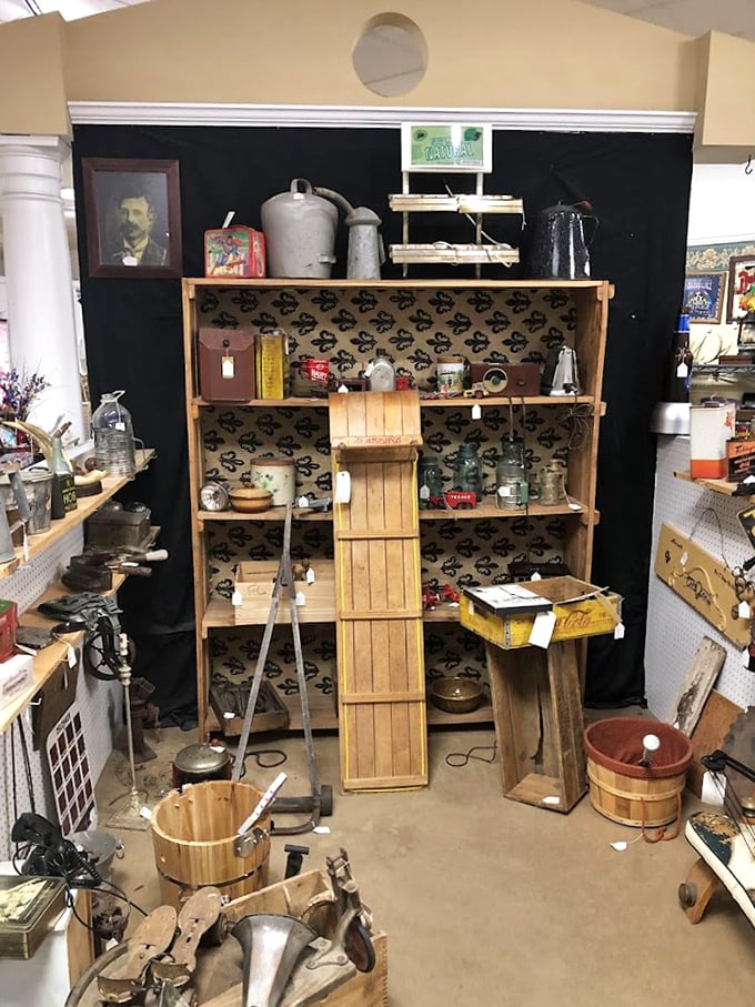 This booth is a time capsule of Americana. Wooden buckets and vintage tins tell stories of farmhouse kitchens and Sunday suppers from generations past.