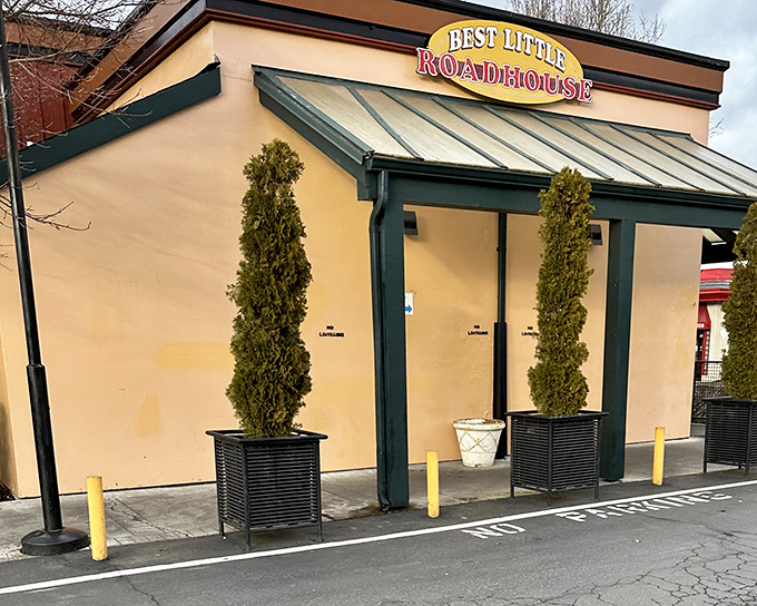 Best Little Roadhouse keeps it simple on the outside. Like your favorite comfy sweater, it's not about looks—it's about how it makes you feel.