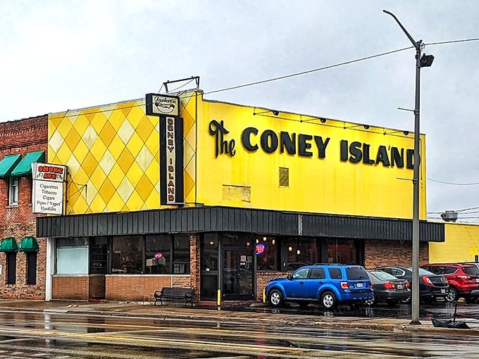 That distinctive diamond pattern exterior isn't just eye-catching—it's a signal that coney perfection awaits inside.