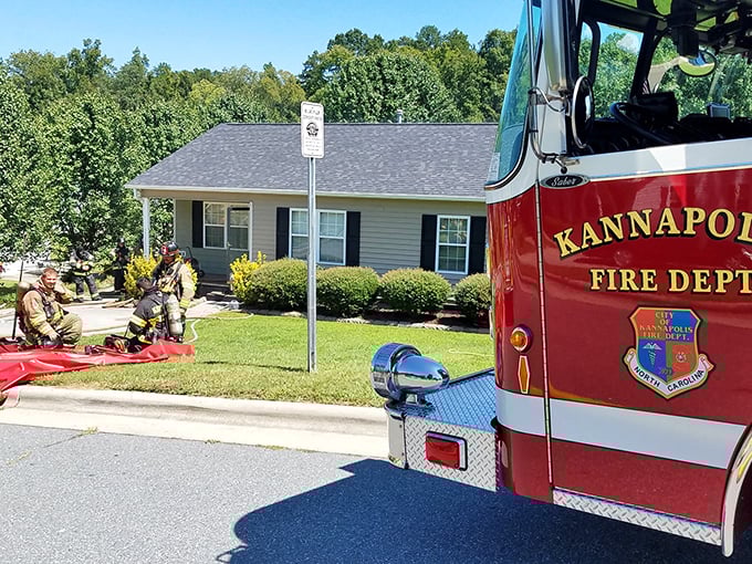 Kannapolis shows its community pride with well-maintained homes and dedicated first responders – safety never looked so reassuring!