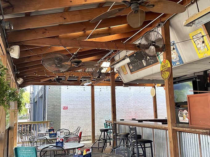 Pawley's Front Porch (Columbia): Ceiling fans, wooden beams, and outdoor seating—the perfect stage for a burger performance that deserves a standing ovation.