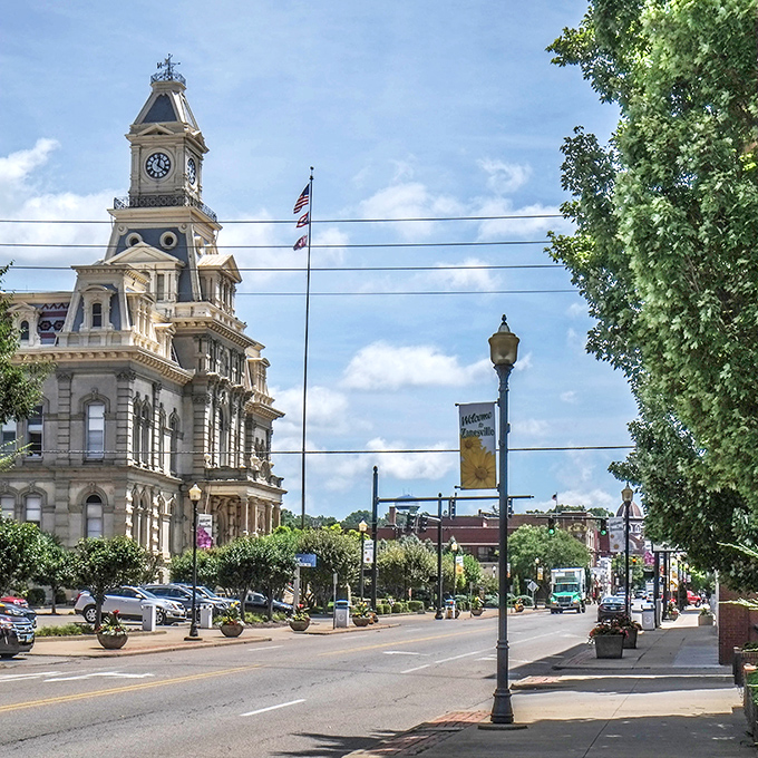Zanesville's charming downtown boasts buildings with more character than most Netflix series, at prices that won't make you wince.