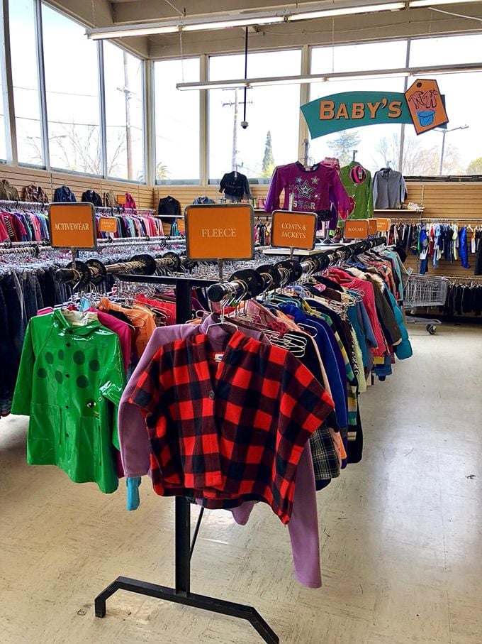 Tiny treasures organized by category – because even baby clothes deserve the royal treatment here. 