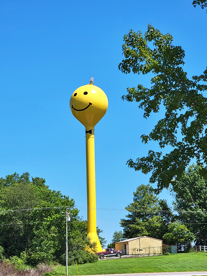 That's not just a water tower – it's Makanda's giant yellow smile greeting visitors, proving small towns have the best sense of humor.