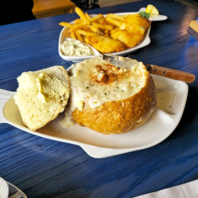 Behold, the crown jewel: Mo's legendary clam chowder served in a sourdough bread bowl. This isn't just soup—it's a warm, creamy hug from the Oregon coast itself.