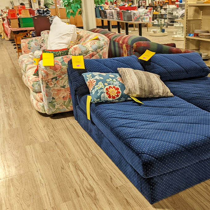 Couch paradise! That floral pattern sofa might have witnessed '90s family TV nights, but it's ready for your living room revival.