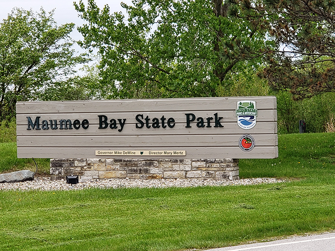 The entrance sign promises adventure ahead—like the opening credits to your own personal nature documentary. Roll camera! 
