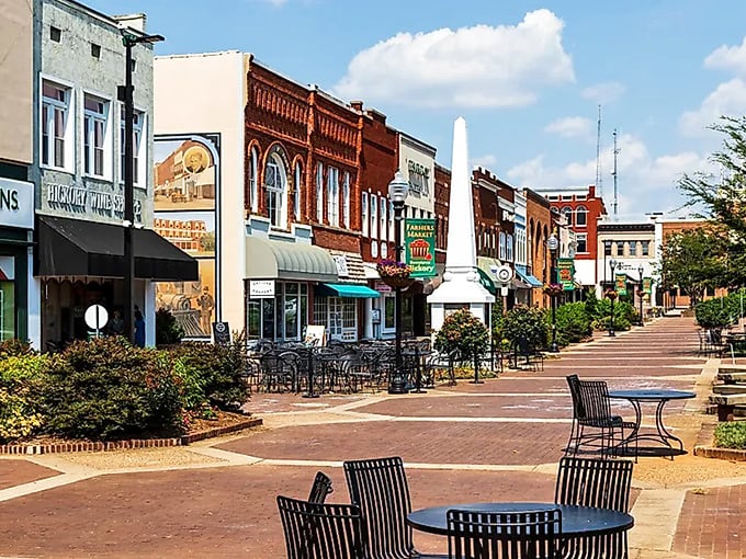 Hickory's pedestrian-friendly downtown invites you to sit a spell at those charming tables – retirement at its most civilized!