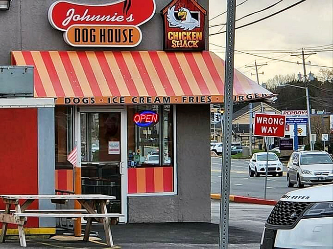 Modern meets comfort food at this bright, welcoming spot where fried chicken dreams come true daily. 