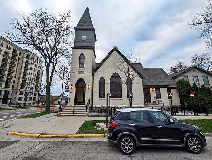 Prost! MSN's church-turned-beer-hall proves that Germans know a thing or two about proper worship. Those stained glass windows have seen some new kinds of spirits!