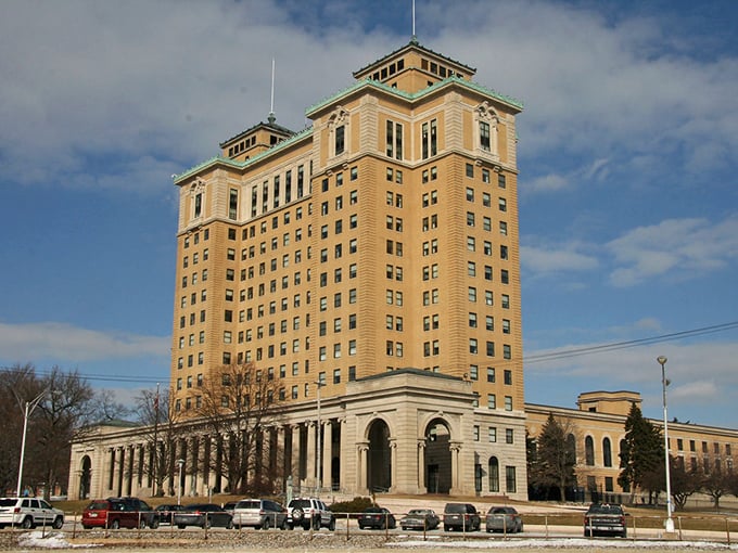 This grand Battle Creek building has witnessed more history than most of us have had hot dinners.
