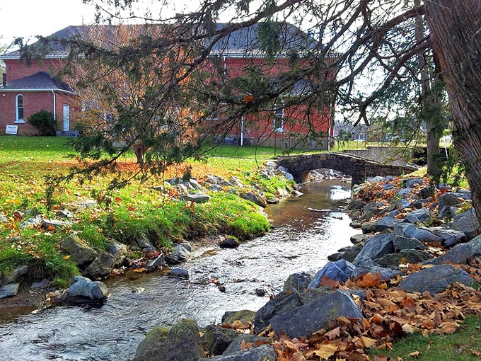 In Staunton, even the golf clubhouse looks like it belongs in a glossy travel magazine spread about idyllic getaways.