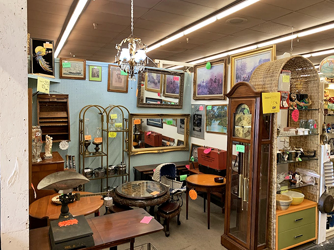 Mirrors, tables, and treasures arranged like a stage set from another era. Just add characters and you've got yourself a period drama.