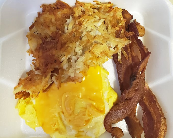 These hash browns and eggs aren't just perfectly executed—they're the breakfast equivalent of hitting all green lights on your morning commute.