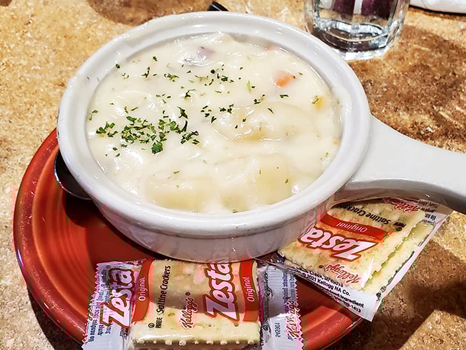 The legendary clam chowder arrives with crackers standing by for dunking duty. This creamy masterpiece has launched a thousand road trips across Pennsylvania—worth every mile.