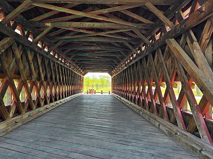 Step inside and you're walking where history happened. Those wooden lattice patterns aren't just architectural showboating—they're engineering genius from another era.