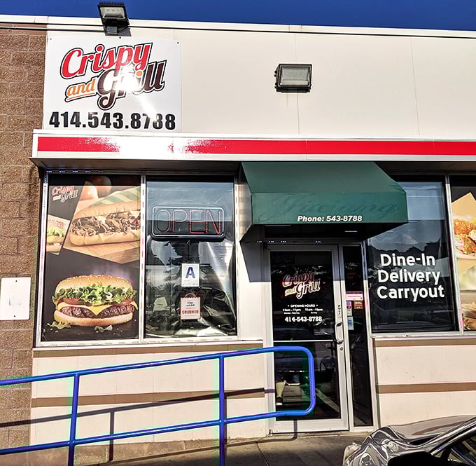 Crispy and Grill: The name says it all – this no-nonsense storefront promises exactly what awaits inside: gloriously crispy chicken worth writing home about.