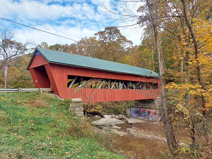 That red paint pops against the countryside like a barn-colored exclamation point. Rural Ohio showing off!