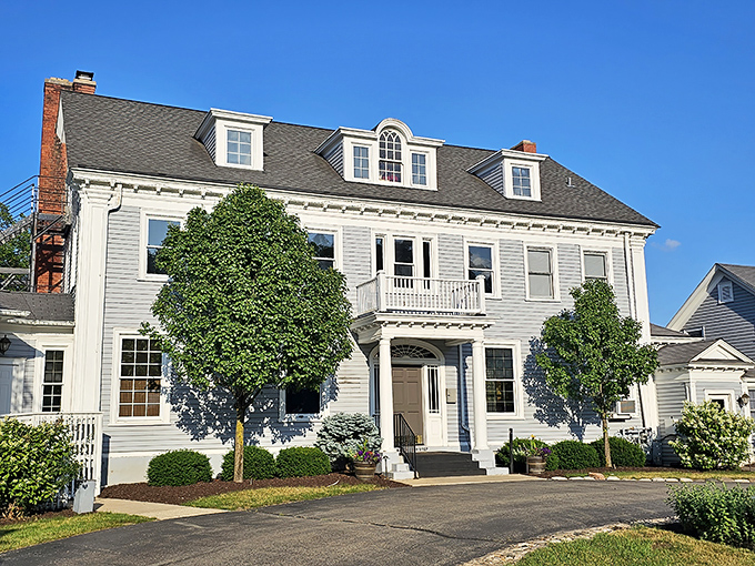 The Hunt Club's stately white colonial exterior suggests you might need to dress up, but inside it's all about dressing down your perfect steak.