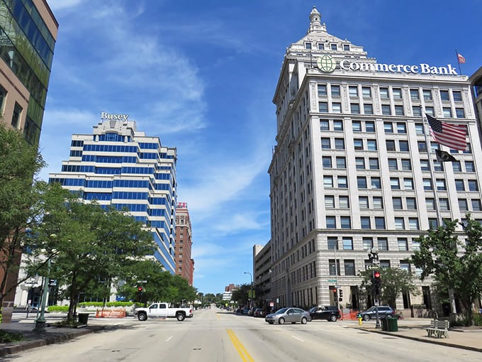 In Peoria, a row of historic brick buildings along a busy street offers small-town charm with big-city perks. From old haberdasheries to hipster cafés, and now marked by the Commerce Bank building, it’s a spot full of character and history.