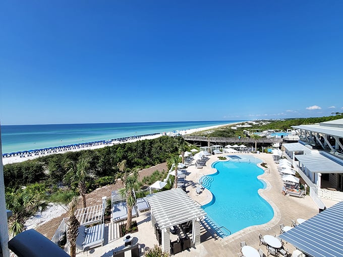 Resort pools and pristine beaches create the perfect Seaside sandwich. Why choose between pool and ocean when you can have both?