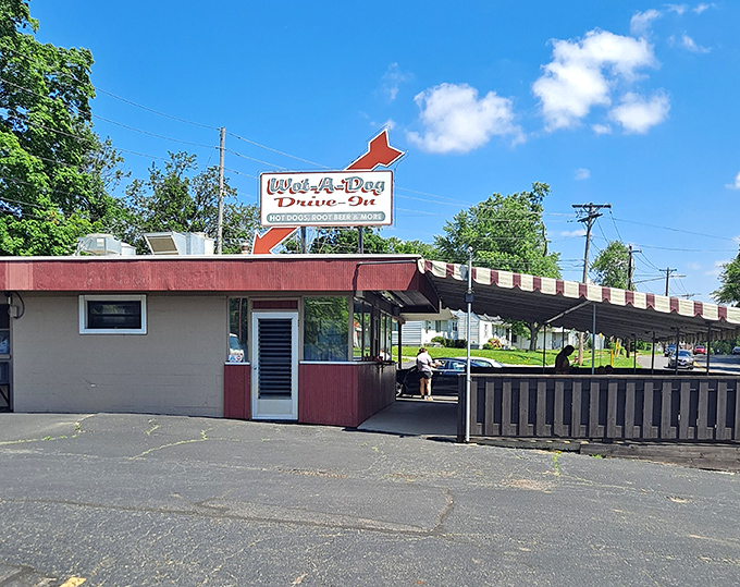 Wot-A-Dog's classic roadside profile is the architectural equivalent of comfort food—familiar, welcoming, and always satisfying.