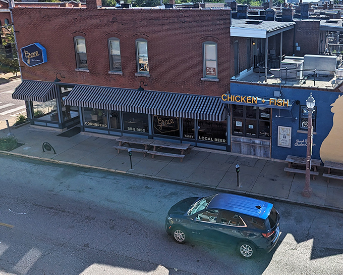From this stylish street view, Grace serves up chicken that's dressed to impress but still knows how to keep it real.