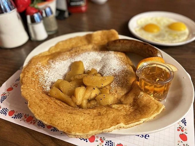 The Danish pancake with sautéed apples isn't just thin and crispy-edged—it's what other pancakes dream of becoming when they grow up.