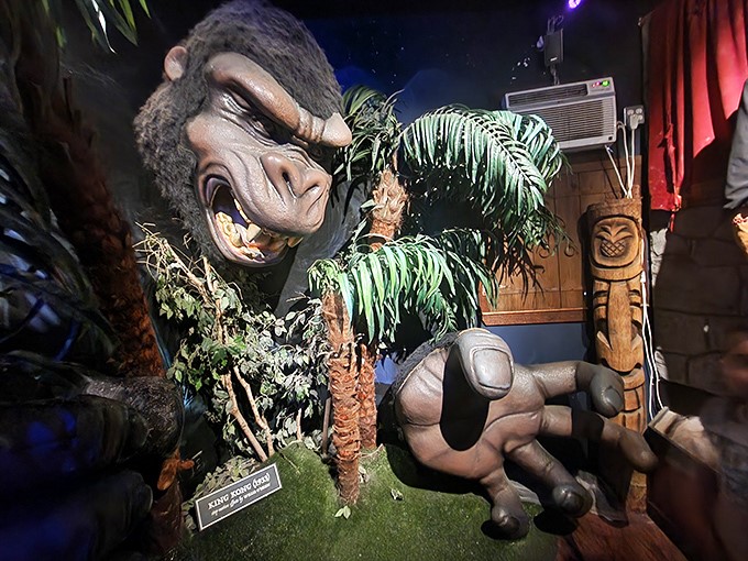 This King Kong display reaches out with surprising realism. Unlike the movie, this is one gorilla that won't be climbing the Texas Capitol building.