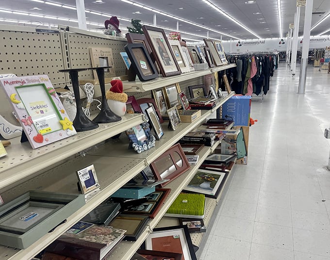The frame section—where other people's memories become artistic possibilities for your walls. One person's discard, another's statement piece.