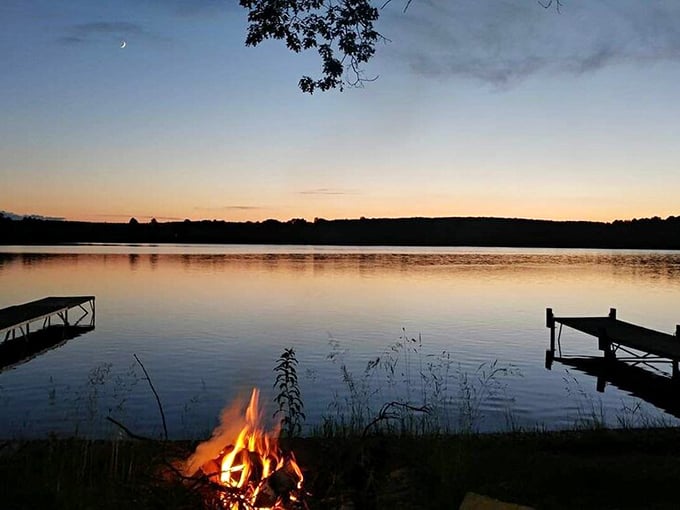Lakeside campfires and silent waters—nature's perfect evening show doesn't require tickets or reservations, just appreciation and good company.