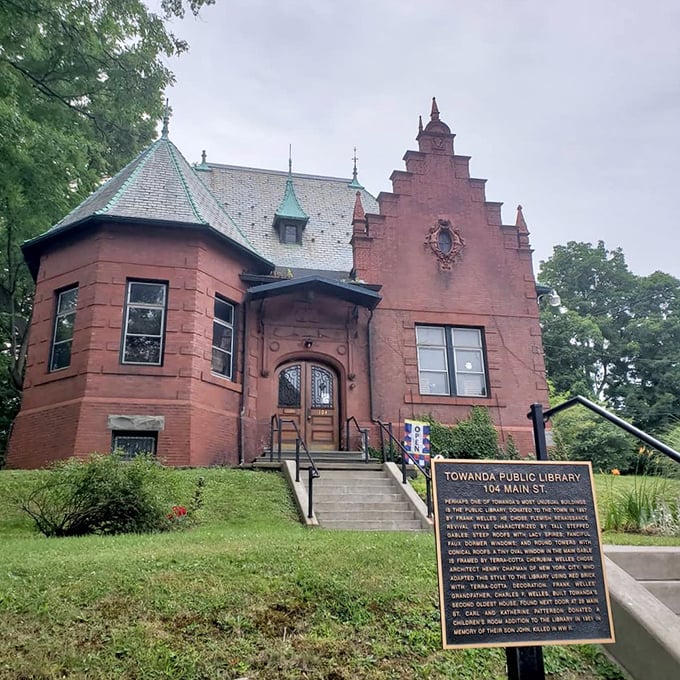 Towanda's Public Library looks like it was plucked from a fairy tale—if fairy tales featured exceptional municipal planning and free WiFi.