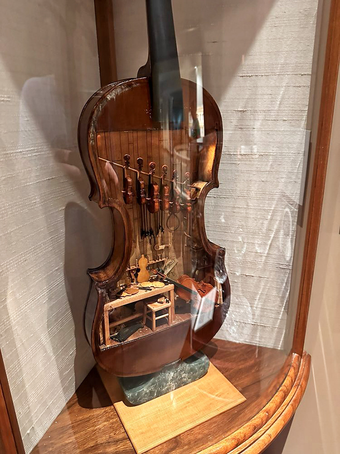 A violin transformed into a luthier's workshop – because sometimes the most beautiful art comes unexpectedly.