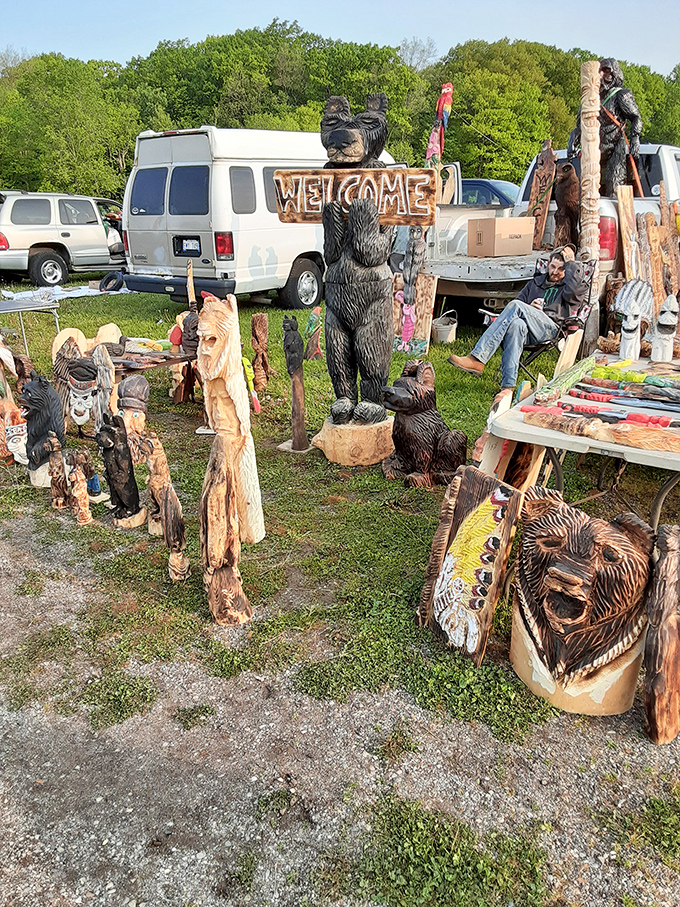 Chainsaw art that brings the forest back to life. Nothing says "Michigan cabin décor" quite like a six-foot wooden bear guarding your welcome sign.