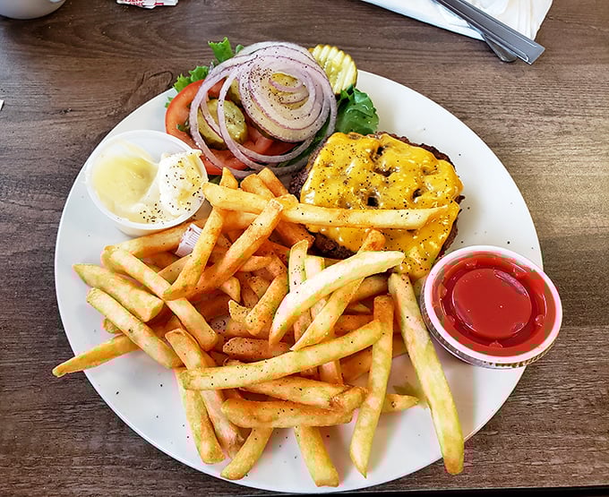 Sometimes a cheeseburger transcends its humble origins to become something truly magnificent – this is that moment.