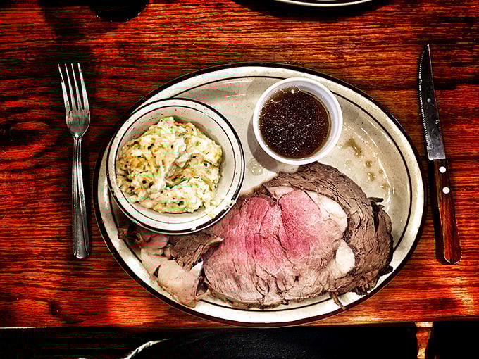 Prime rib that doesn't need a white tablecloth to impress. This perfectly pink masterpiece with creamy sides proves rural Ohio knows serious beef.
