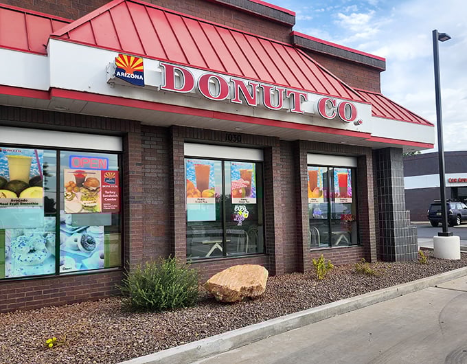 Arizona Donut Co.'s red roof and state flag logo – patriotism never tasted so good or came with such delicious sprinkles.