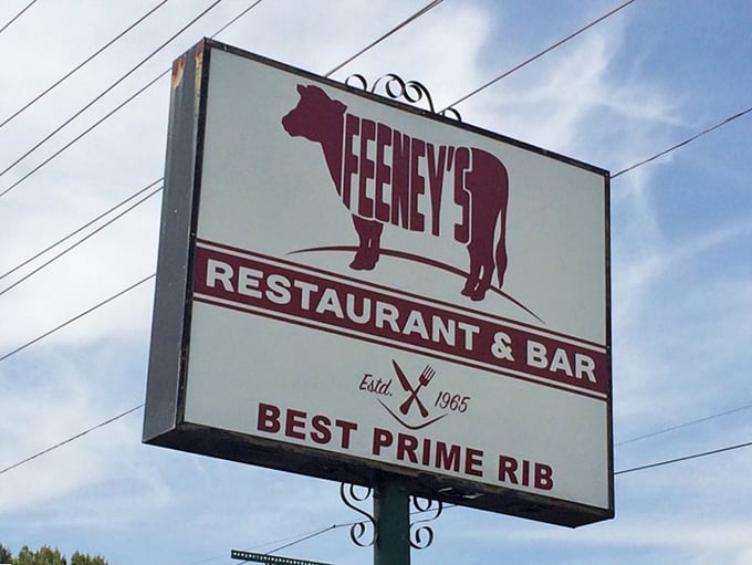 Like finding a secret club where everyone knows the password is "prime rib" – Feeney's unassuming exterior belies the meaty treasures within.