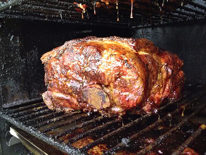 This meat didn't just fall off the bone—it negotiated an amicable separation after a long, happy relationship with smoke and fire.