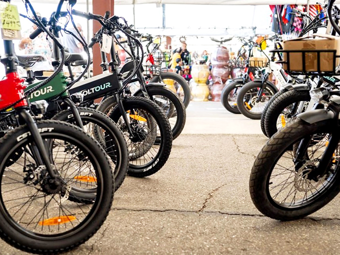 Modern mobility meets marketplace deals—these sleek e-bikes offer desert explorers a way to cruise Yuma without breaking a sweat.