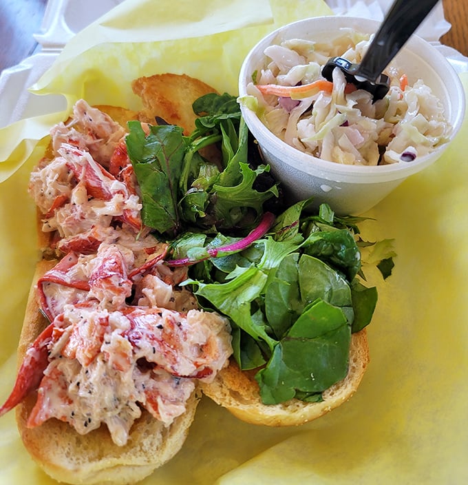 This lobster roll doesn't need a fancy pedigree—just fresh meat, light mayo, and the good sense to get out of the way of perfection.