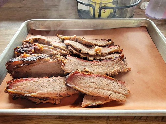 Brisket sliced with the precision of a surgeon and the soul of a blues musician – pure poetry.