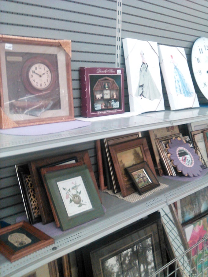 Picture frames galore—because sometimes the perfect vintage frame makes even your amateur vacation photos look like they belong in a gallery.