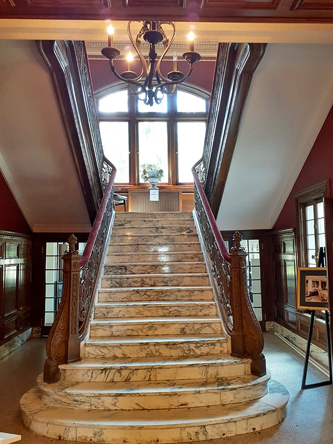 This marble staircase isn't just a way to get upstairs—it's a dramatic statement piece worthy of a Merchant Ivory film adaptation.