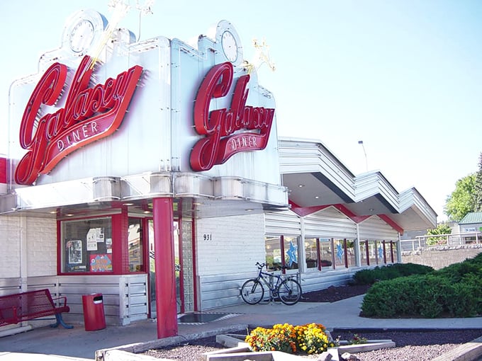 Galaxy Diner's neon sign and silver facade aren't just retro – they're a portal to when breakfast was an art form, not just a meal.
