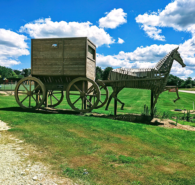 This horse could give Secretariat an inferiority complex! The craftsmanship shows in every wooden detail. 